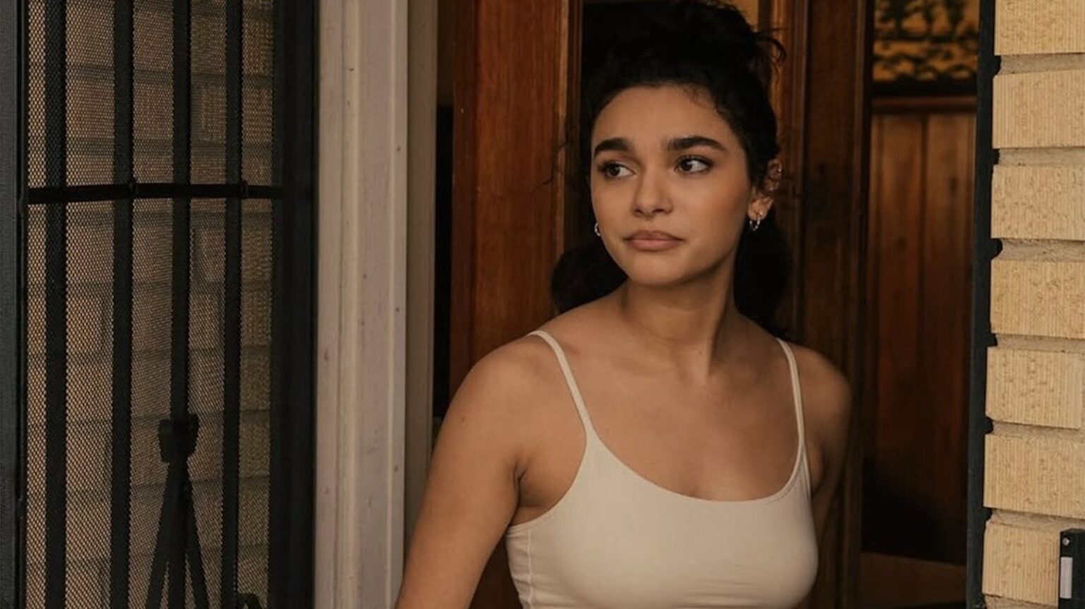 Paulina Chávez’s Rise: From Netflix to Ariana - Landman.tv